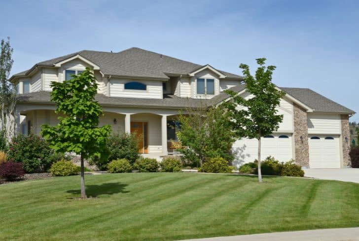 How Big is 40 Acres Visually? (Examples Included) | Measuringly