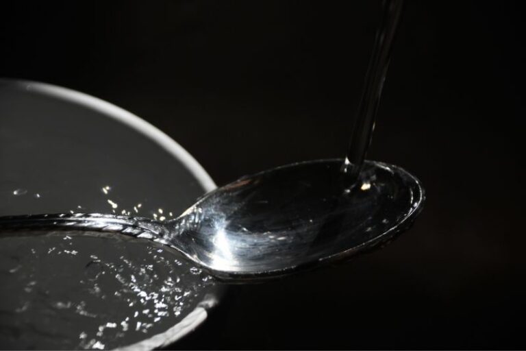 17 Common Things That Weigh About 2 Grams (+Pics) | Measuringly